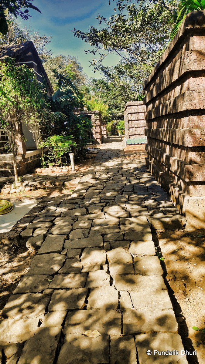 Stoned Way | उनाड