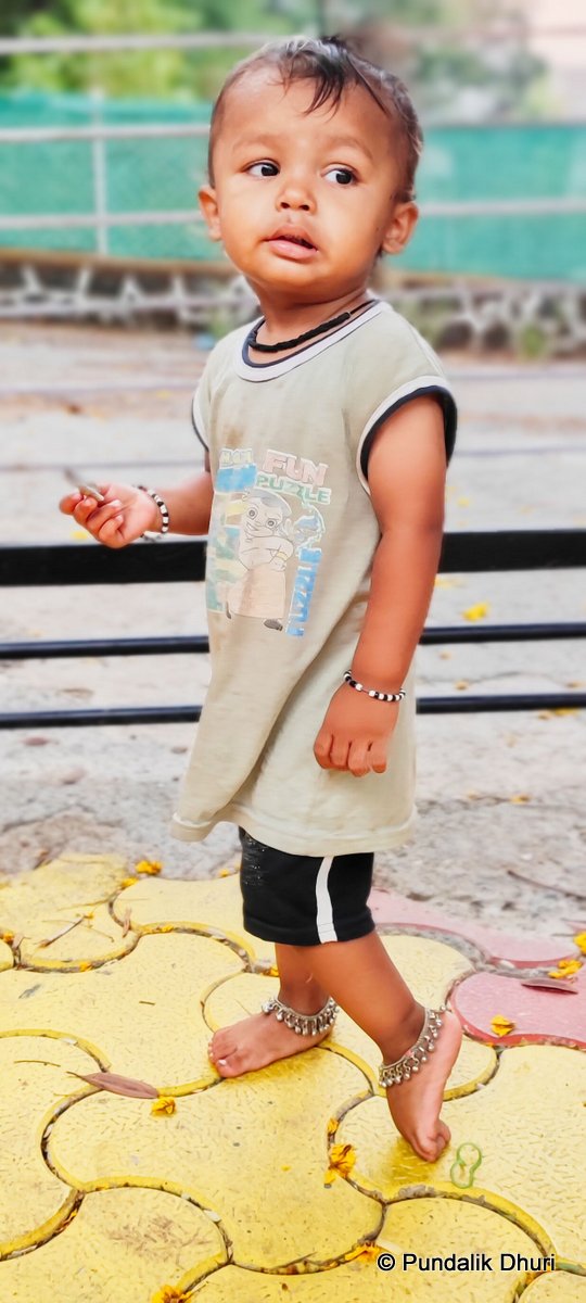 The Little Model | उनाड